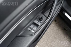 Black Audi E-Tron 2022 in Riga, with an engine capacity of 0.00 L and mileage of 44 thousand km for 34950 €, photo 11 on AUTOMOTO.COM.LV