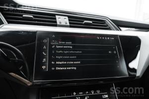 Black Audi E-Tron 2022 in Riga, with an engine capacity of 0.00 L and mileage of 44 thousand km for 34950 €, photo 30 on AUTOMOTO.COM.LV