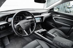 Black Audi E-Tron 2022 in Riga, with an engine capacity of 0.00 L and mileage of 44 thousand km for 34950 €, photo 35 on AUTOMOTO.COM.LV