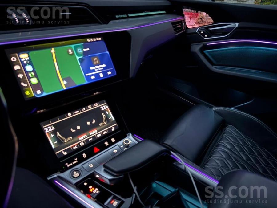 Black Audi E-Tron 2022 in Riga, with an engine capacity of 0.00 L and mileage of 81 thousand km for 42000 €, photo 1 on AUTOMOTO.COM.LV