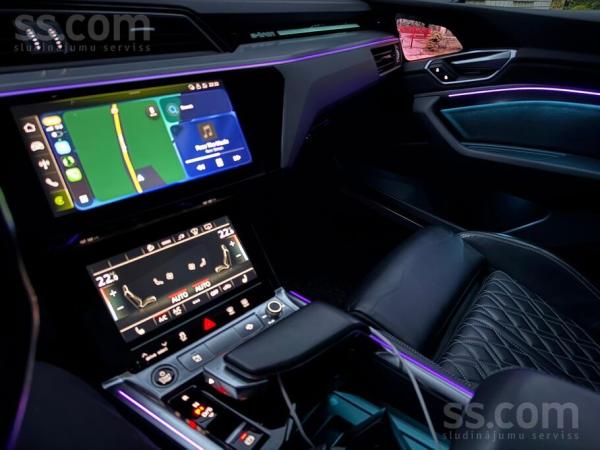 Black Audi E-Tron 2022 in Riga, with an engine capacity of 0.00 L and mileage of 81 thousand km for 42000 €, photo 3 on AUTOMOTO.COM.LV
