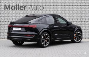 Black Audi E-Tron 2022 in Riga, with an engine capacity of 0.00 L and mileage of 99 thousand km for 39900 €, photo 3 on AUTOMOTO.COM.LV