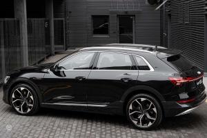 Черный Ауди E-Tron 2022 в Вильнюс, объемом двигателя 0.00 л и пробегом 35 тыс. км за 35900 €, фото 22 на AUTOMOTO.COM.LV