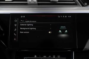 Черный Ауди E-Tron 2022 в Вильнюс, объемом двигателя 0.00 л и пробегом 35 тыс. км за 35900 €, фото 38 на AUTOMOTO.COM.LV