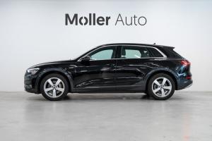 Black Audi E-Tron 2022 in Vilnius, with an engine capacity of 0.00 L and mileage of 65 thousand km for 32900 €, photo 7 on AUTOMOTO.COM.LV