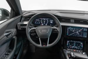 Black Audi E-Tron 2022 in Vilnius, with an engine capacity of 0.00 L and mileage of 65 thousand km for 32900 €, photo 14 on AUTOMOTO.COM.LV