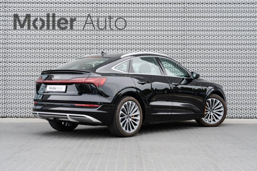 Melns Audi E-Tron 2022 Mārupe, ar dzinēja tilpumu 0.00 L un nobraukumu 33 tūkst. km par 41850 €, foto 5 vietnē AUTOMOTO.COM.LV