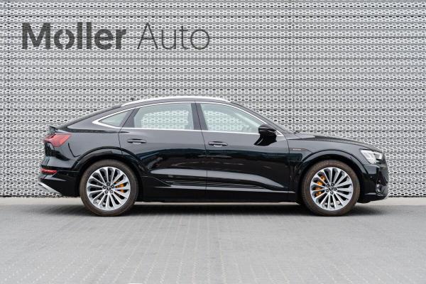 Melns Audi E-Tron 2022 Mārupe, ar dzinēja tilpumu 0.00 L un nobraukumu 33 tūkst. km par 41850 €, foto 5 vietnē AUTOMOTO.COM.LV