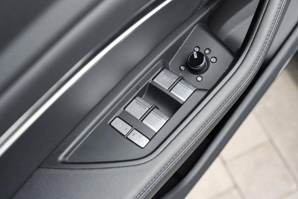 Melns Audi E-Tron 2022 Mārupe, ar dzinēja tilpumu 0.00 L un nobraukumu 33 tūkst. km par 41850 €, foto 9 vietnē AUTOMOTO.COM.LV