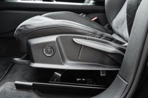 Melns Audi E-Tron 2022 Mārupe, ar dzinēja tilpumu 0.00 L un nobraukumu 33 tūkst. km par 41850 €, foto 14 vietnē AUTOMOTO.COM.LV