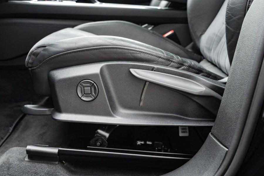 Melns Audi E-Tron 2022 Mārupe, ar dzinēja tilpumu 0.00 L un nobraukumu 33 tūkst. km par 41850 €, foto 14 vietnē AUTOMOTO.COM.LV