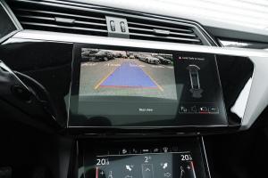 Melns Audi E-Tron 2022 Mārupe, ar dzinēja tilpumu 0.00 L un nobraukumu 33 tūkst. km par 41850 €, foto 21 vietnē AUTOMOTO.COM.LV