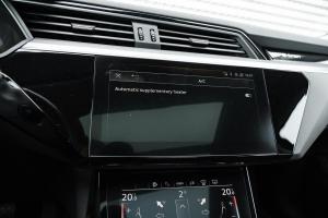 Melns Audi E-Tron 2022 Mārupe, ar dzinēja tilpumu 0.00 L un nobraukumu 33 tūkst. km par 41850 €, foto 23 vietnē AUTOMOTO.COM.LV