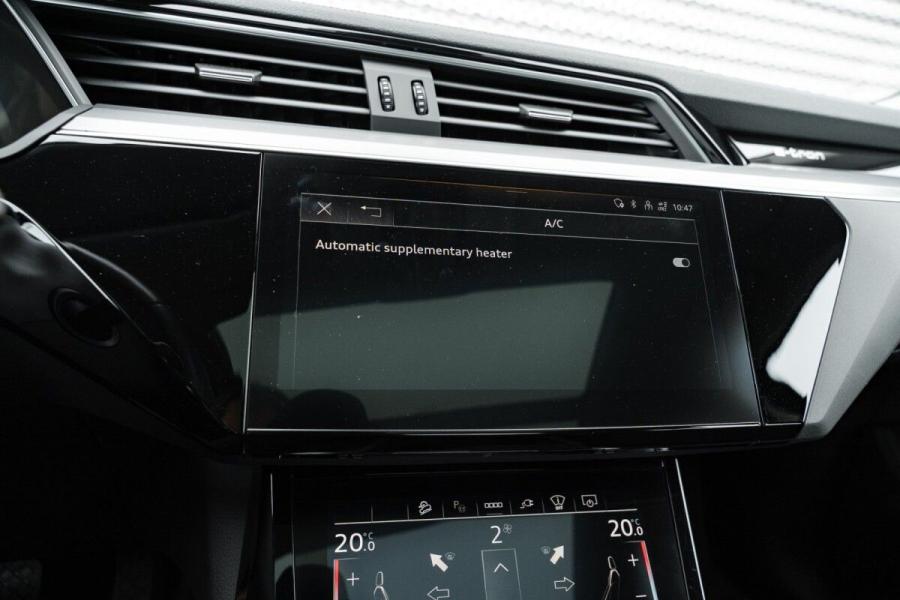 Melns Audi E-Tron 2022 Mārupe, ar dzinēja tilpumu 0.00 L un nobraukumu 33 tūkst. km par 41850 €, foto 23 vietnē AUTOMOTO.COM.LV