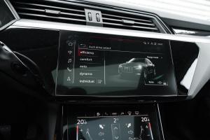 Melns Audi E-Tron 2022 Mārupe, ar dzinēja tilpumu 0.00 L un nobraukumu 33 tūkst. km par 41850 €, foto 27 vietnē AUTOMOTO.COM.LV