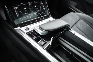 Melns Audi E-Tron 2022 Mārupe, ar dzinēja tilpumu 0.00 L un nobraukumu 33 tūkst. km par 41850 €, foto 33 vietnē AUTOMOTO.COM.LV