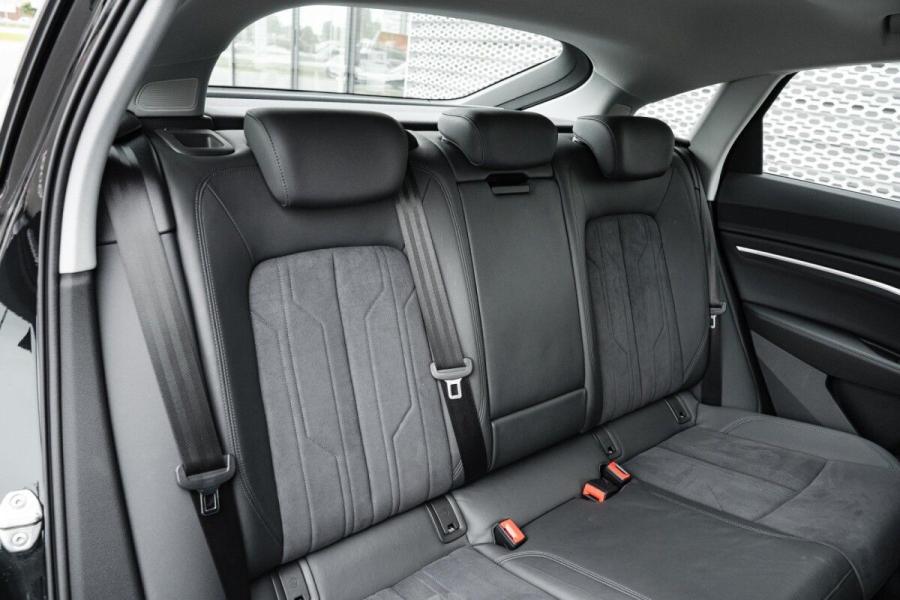 Melns Audi E-Tron 2022 Mārupe, ar dzinēja tilpumu 0.00 L un nobraukumu 33 tūkst. km par 41850 €, foto 35 vietnē AUTOMOTO.COM.LV