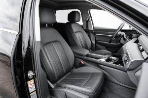 Melns Audi E-Tron 2022 Rīga, ar dzinēja tilpumu 0.00 L un nobraukumu 44 tūkst. km par 34950 €, foto 7 vietnē AUTOMOTO.COM.LV