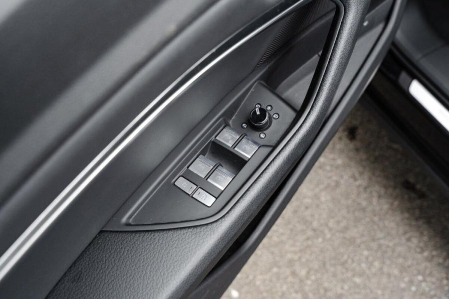 Melns Audi E-Tron 2022 Rīga, ar dzinēja tilpumu 0.00 L un nobraukumu 44 tūkst. km par 34950 €, foto 11 vietnē AUTOMOTO.COM.LV