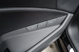 Melns Audi E-Tron 2022 Rīga, ar dzinēja tilpumu 0.00 L un nobraukumu 44 tūkst. km par 34950 €, foto 12 vietnē AUTOMOTO.COM.LV