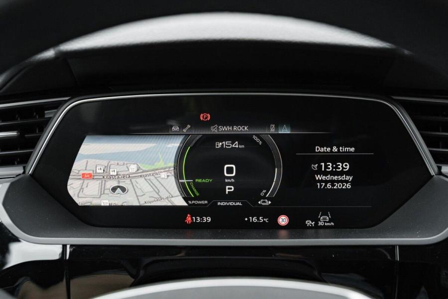 Melns Audi E-Tron 2022 Rīga, ar dzinēja tilpumu 0.00 L un nobraukumu 44 tūkst. km par 34950 €, foto 19 vietnē AUTOMOTO.COM.LV