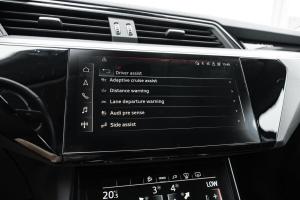 Melns Audi E-Tron 2022 Rīga, ar dzinēja tilpumu 0.00 L un nobraukumu 44 tūkst. km par 34950 €, foto 31 vietnē AUTOMOTO.COM.LV