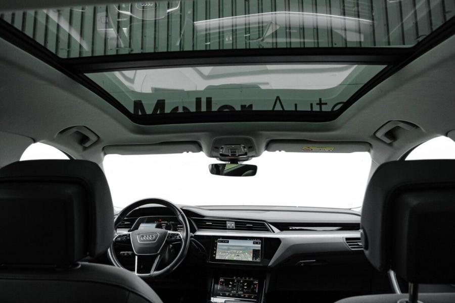 Melns Audi E-Tron 2022 Rīga, ar dzinēja tilpumu 0.00 L un nobraukumu 44 tūkst. km par 34950 €, foto 40 vietnē AUTOMOTO.COM.LV