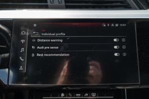 Черный Ауди E-Tron 2022 в Вильнюс, объемом двигателя 0.00 л и пробегом 28 тыс. км за 29950 €, фото 24 на AUTOMOTO.COM.LV