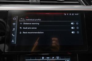 Черный Ауди E-Tron 2022 в Вильнюс, объемом двигателя 0.00 л и пробегом 62 тыс. км за 29900 €, фото 16 на AUTOMOTO.COM.LV