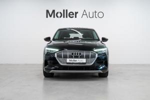 Black Audi E-Tron 2022 in Vilnius, with an engine capacity of 0.00 L and mileage of 57 thousand km for 29250 €, photo 10 on AUTOMOTO.COM.LV