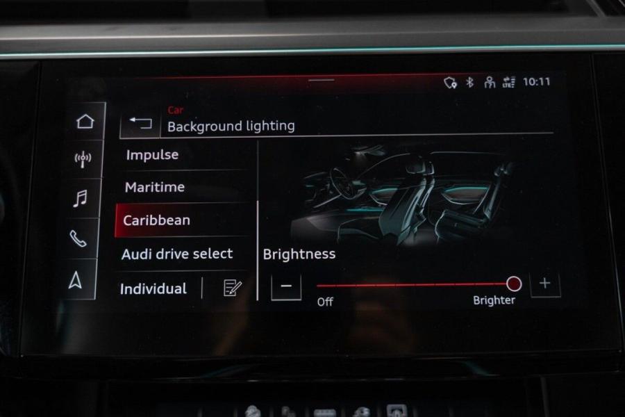 Black Audi E-Tron 2022 in Vilnius, with an engine capacity of 0.00 L and mileage of 57 thousand km for 29250 €, photo 19 on AUTOMOTO.COM.LV
