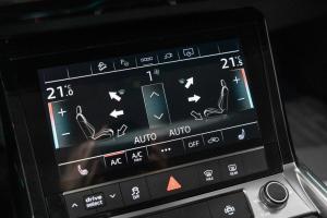 Black Audi E-Tron 2022 in Vilnius, with an engine capacity of 0.00 L and mileage of 57 thousand km for 29250 €, photo 22 on AUTOMOTO.COM.LV