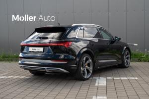 Черный Ауди E-Tron 2022 в Вильнюс, объемом двигателя 0.00 л и пробегом 76 тыс. км за 40650 €, фото 9 на AUTOMOTO.COM.LV