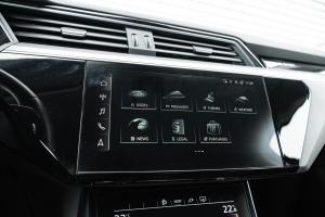 Черный Ауди E-Tron 2022 в Марупе, объемом двигателя 0.00 л и пробегом 35 тыс. км за 32050 €, фото 18 на AUTOMOTO.COM.LV