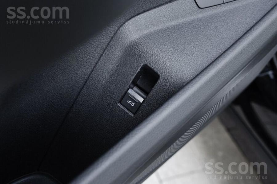 Melns Audi E-Tron 2022 Rīga, ar dzinēja tilpumu 0.00 L un nobraukumu 32 tūkst. km par 40500 €, foto 12 vietnē AUTOMOTO.COM.LV