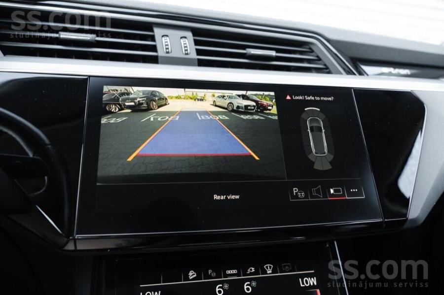 Melns Audi E-Tron 2022 Rīga, ar dzinēja tilpumu 0.00 L un nobraukumu 32 tūkst. km par 40500 €, foto 19 vietnē AUTOMOTO.COM.LV