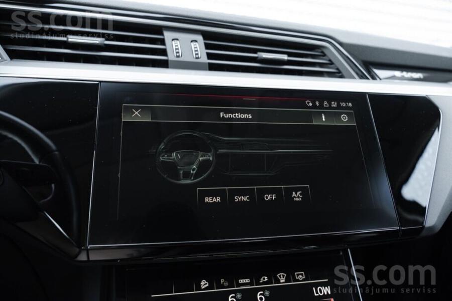 Melns Audi E-Tron 2022 Rīga, ar dzinēja tilpumu 0.00 L un nobraukumu 32 tūkst. km par 40500 €, foto 20 vietnē AUTOMOTO.COM.LV