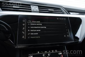 Melns Audi E-Tron 2022 Rīga, ar dzinēja tilpumu 0.00 L un nobraukumu 32 tūkst. km par 40500 €, foto 28 vietnē AUTOMOTO.COM.LV