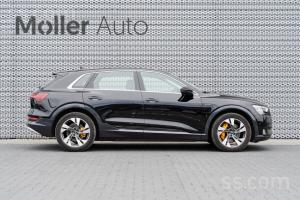 Black Audi E-Tron 2022 in Riga, with an engine capacity of 0.00 L and mileage of 74 thousand km for 35950 €, photo 6 on AUTOMOTO.COM.LV