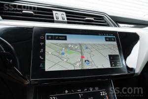 Black Audi E-Tron 2022 in Riga, with an engine capacity of 0.00 L and mileage of 74 thousand km for 35950 €, photo 24 on AUTOMOTO.COM.LV