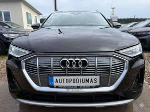 Melns Audi E-Tron 2022 Viļņa, ar dzinēja tilpumu 0.00 L un nobraukumu 77 tūkst. km par 32700 €, foto 5 vietnē AUTOMOTO.COM.LV