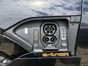 Melns Audi E-Tron 2022 Viļņa, ar dzinēja tilpumu 0.00 L un nobraukumu 77 tūkst. km par 32700 €, foto 11 vietnē AUTOMOTO.COM.LV