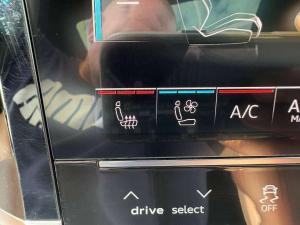 Melns Audi E-Tron 2022 Viļņa, ar dzinēja tilpumu 0.00 L un nobraukumu 77 tūkst. km par 32700 €, foto 35 vietnē AUTOMOTO.COM.LV
