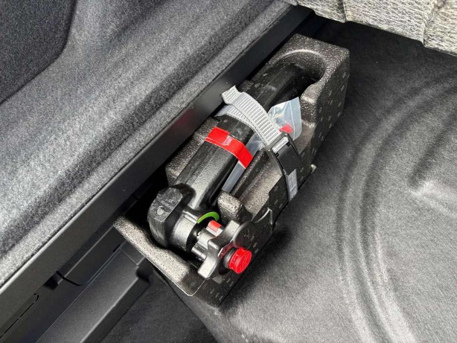 Melns Audi E-Tron 2022 Viļņa, ar dzinēja tilpumu 0.00 L un nobraukumu 77 tūkst. km par 32700 €, foto 38 vietnē AUTOMOTO.COM.LV