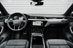 Melns Audi E-Tron 2022 Mārupe, ar dzinēja tilpumu 0.00 L un nobraukumu 26 tūkst. km par 36000 €, foto 7 vietnē AUTOMOTO.COM.LV