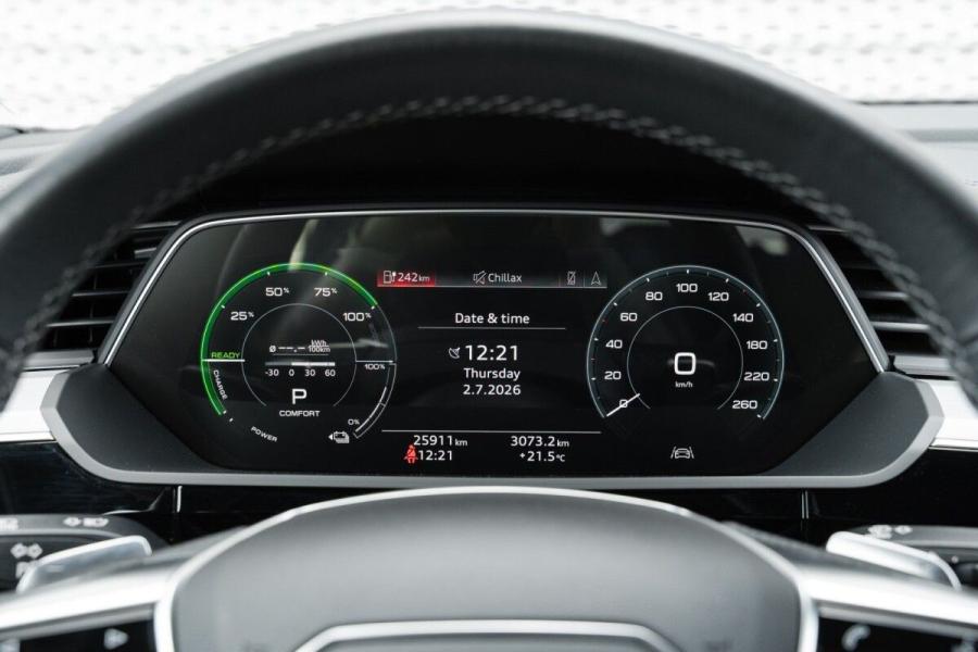 Melns Audi E-Tron 2022 Mārupe, ar dzinēja tilpumu 0.00 L un nobraukumu 26 tūkst. km par 36000 €, foto 15 vietnē AUTOMOTO.COM.LV