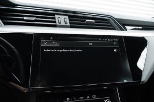 Melns Audi E-Tron 2022 Mārupe, ar dzinēja tilpumu 0.00 L un nobraukumu 26 tūkst. km par 36000 €, foto 20 vietnē AUTOMOTO.COM.LV
