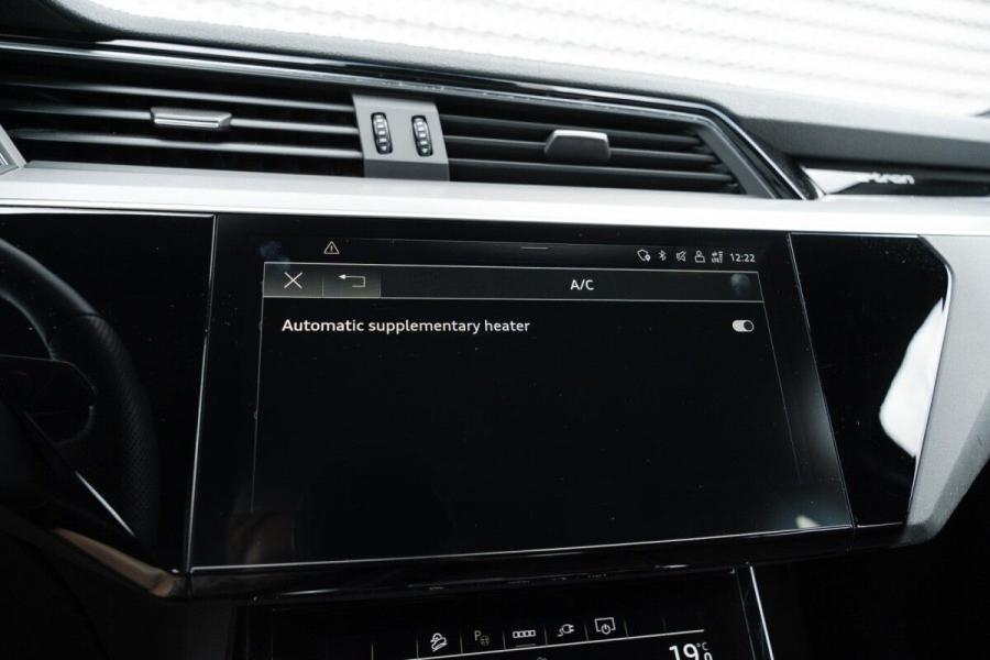 Melns Audi E-Tron 2022 Mārupe, ar dzinēja tilpumu 0.00 L un nobraukumu 26 tūkst. km par 36000 €, foto 20 vietnē AUTOMOTO.COM.LV