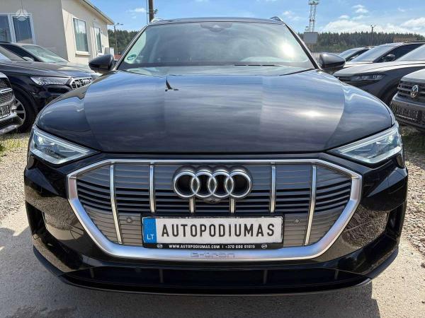 Black Audi E-Tron 2022 in Vilnius, with an engine capacity of 0.00 L and mileage of 53 thousand km for 31300 €, photo 3 on AUTOMOTO.COM.LV
