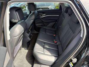 Black Audi E-Tron 2022 in Vilnius, with an engine capacity of 0.00 L and mileage of 53 thousand km for 31300 €, photo 18 on AUTOMOTO.COM.LV